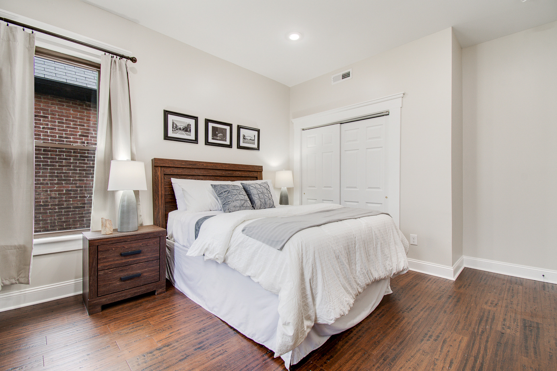 Fresh and Clean: White Bedroom Ideas for a Minimalist Look | Interior ...