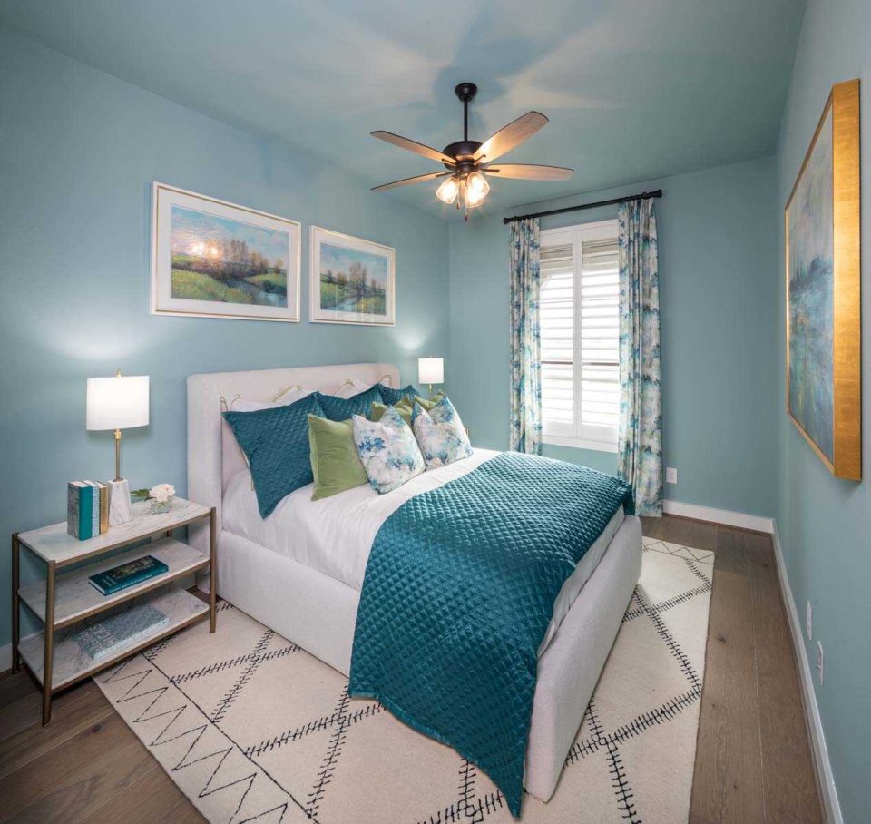 25 Stylish and Functional Bedroom Side Tables to Elevate Your Decor ...